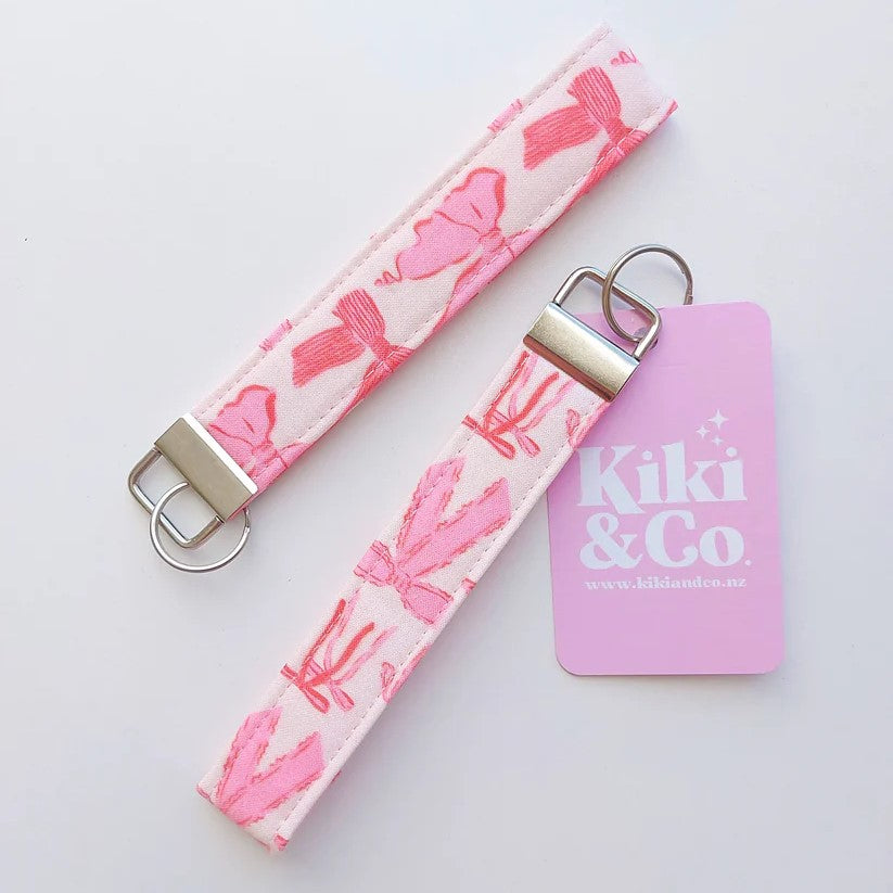 Kiki & Co Pink Bow Keychain – Big Little Gift Box